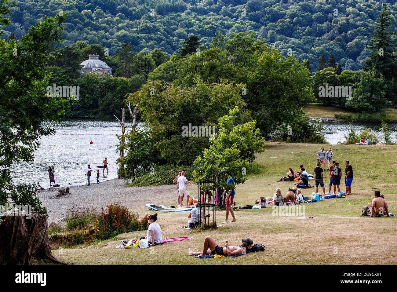Glebe road hi-res stock photography and images - Alamy