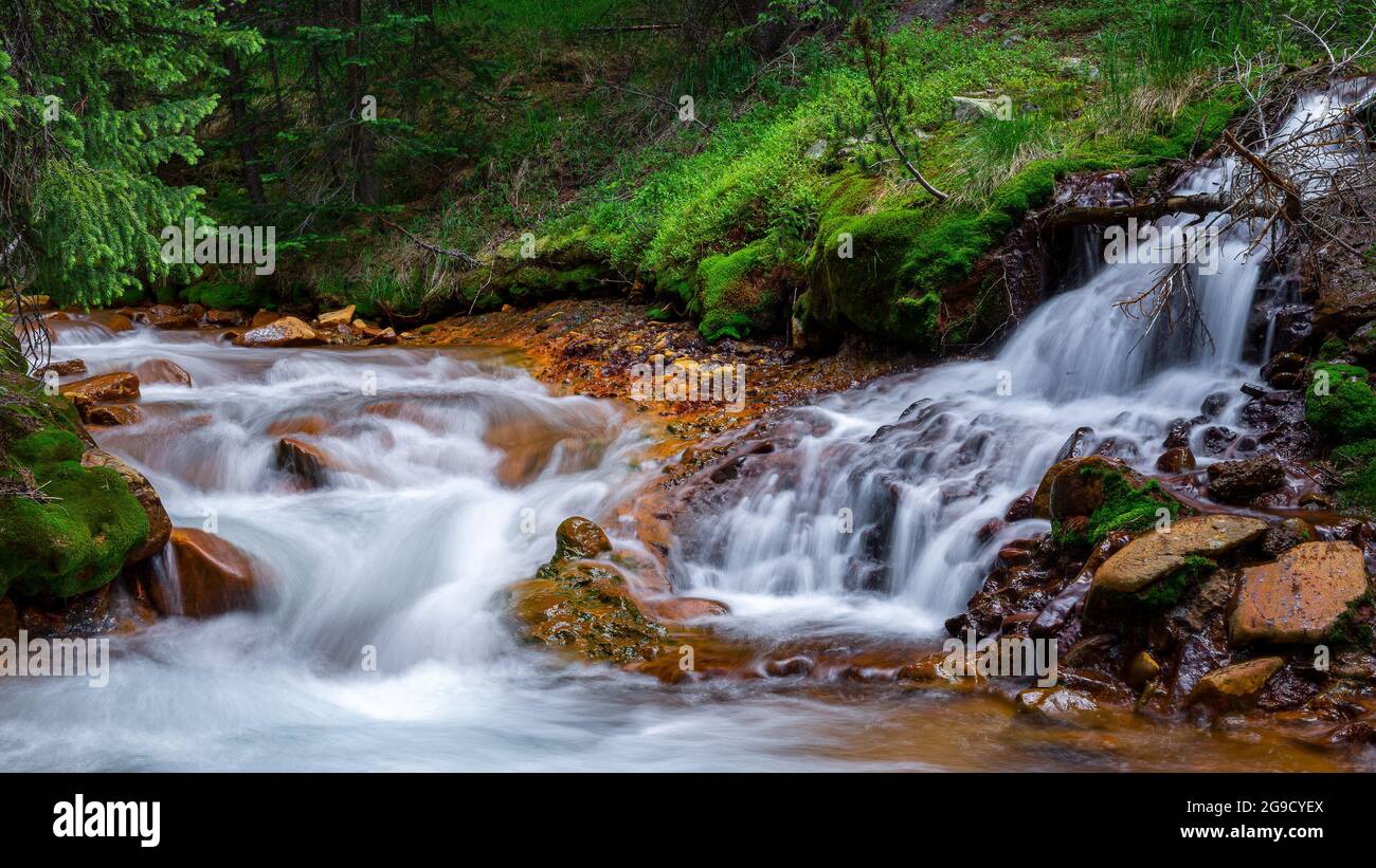 Stream with beautiful rocks hi-res stock photography and images - Alamy