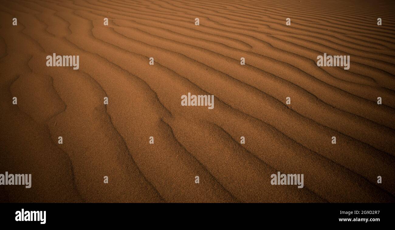 Shapes in the sand hi-res stock photography and images - Alamy