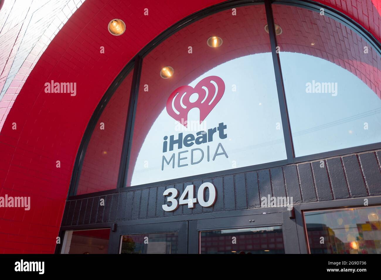 Iheartmedia hi-res stock photography and images - Alamy