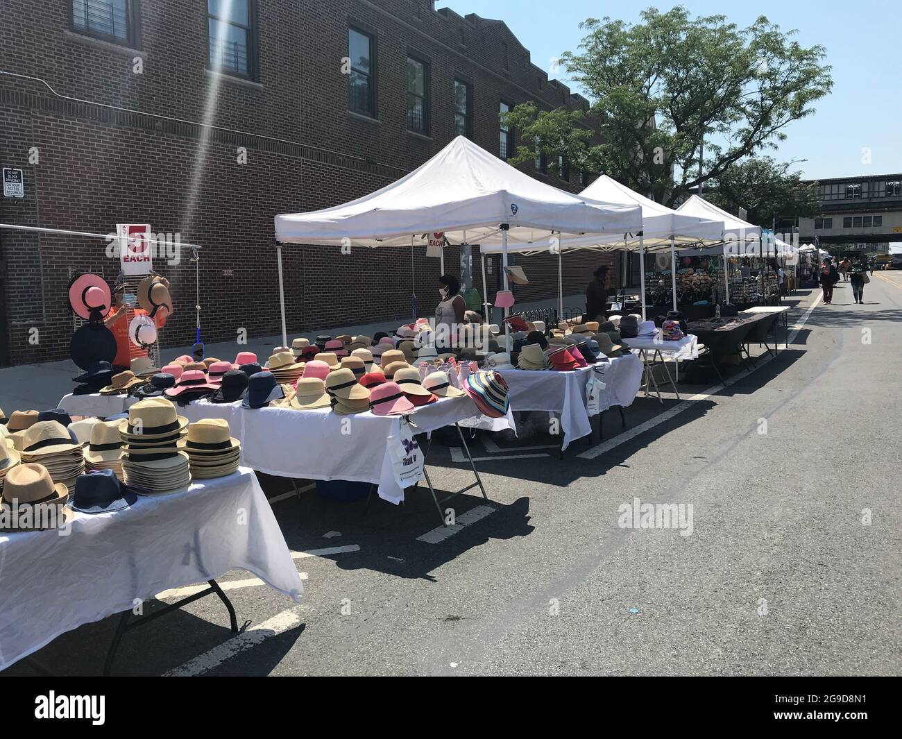 Bronx street fair hi-res stock photography and images - Alamy