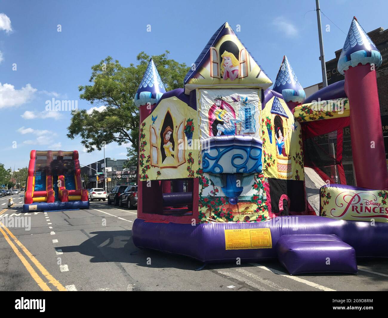 Bronx, United States. 24th July, 2021. Bronx Street fair in New York ...