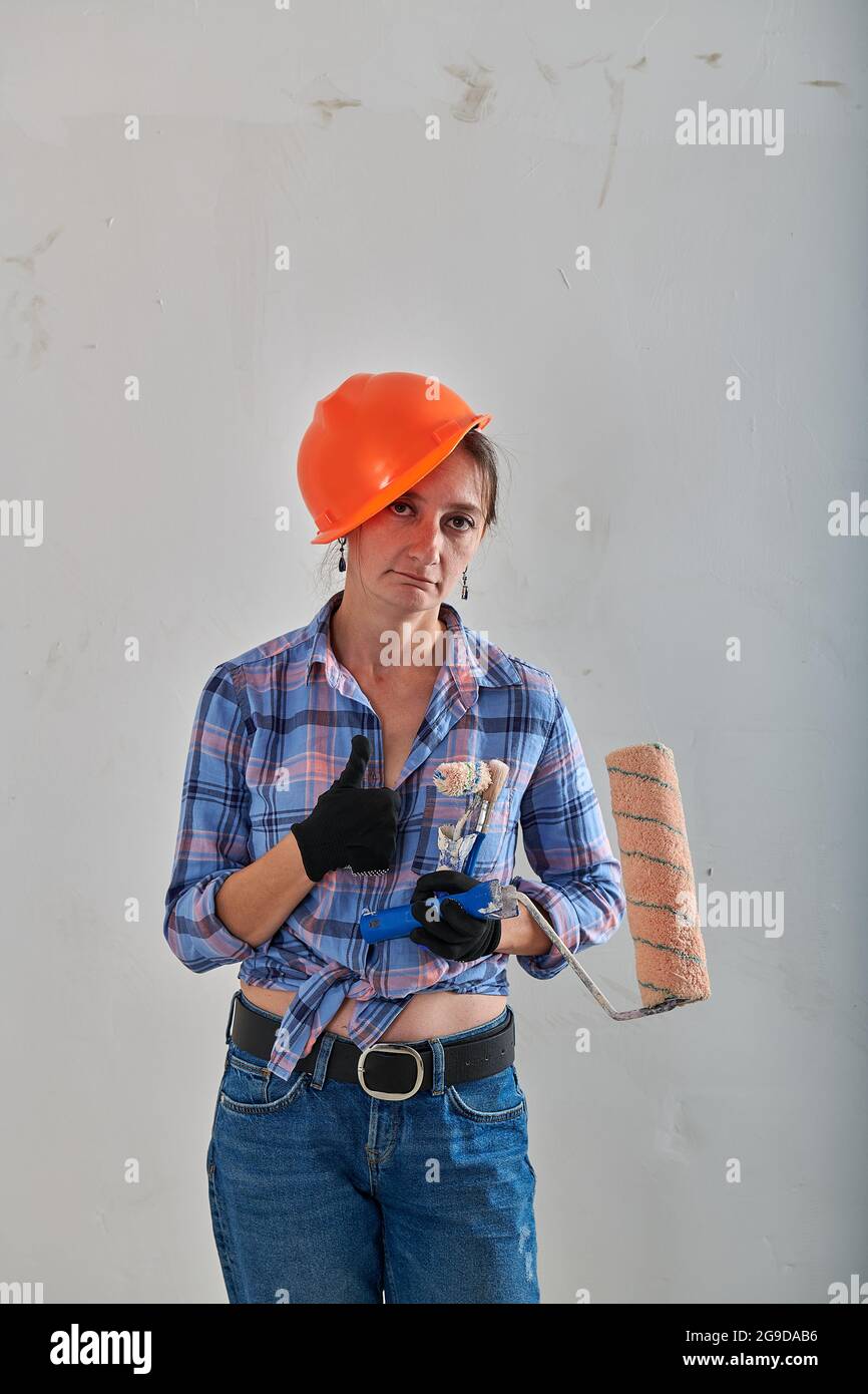 the helmet slid off the head of the construction superintendent Stock ...