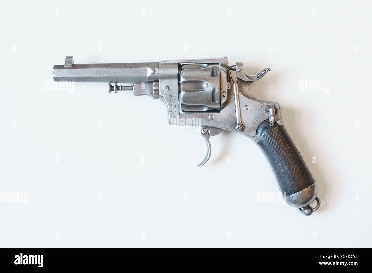 Italian Bodeo 1889 Revolver, Type A, pre WWI configuration with de ...