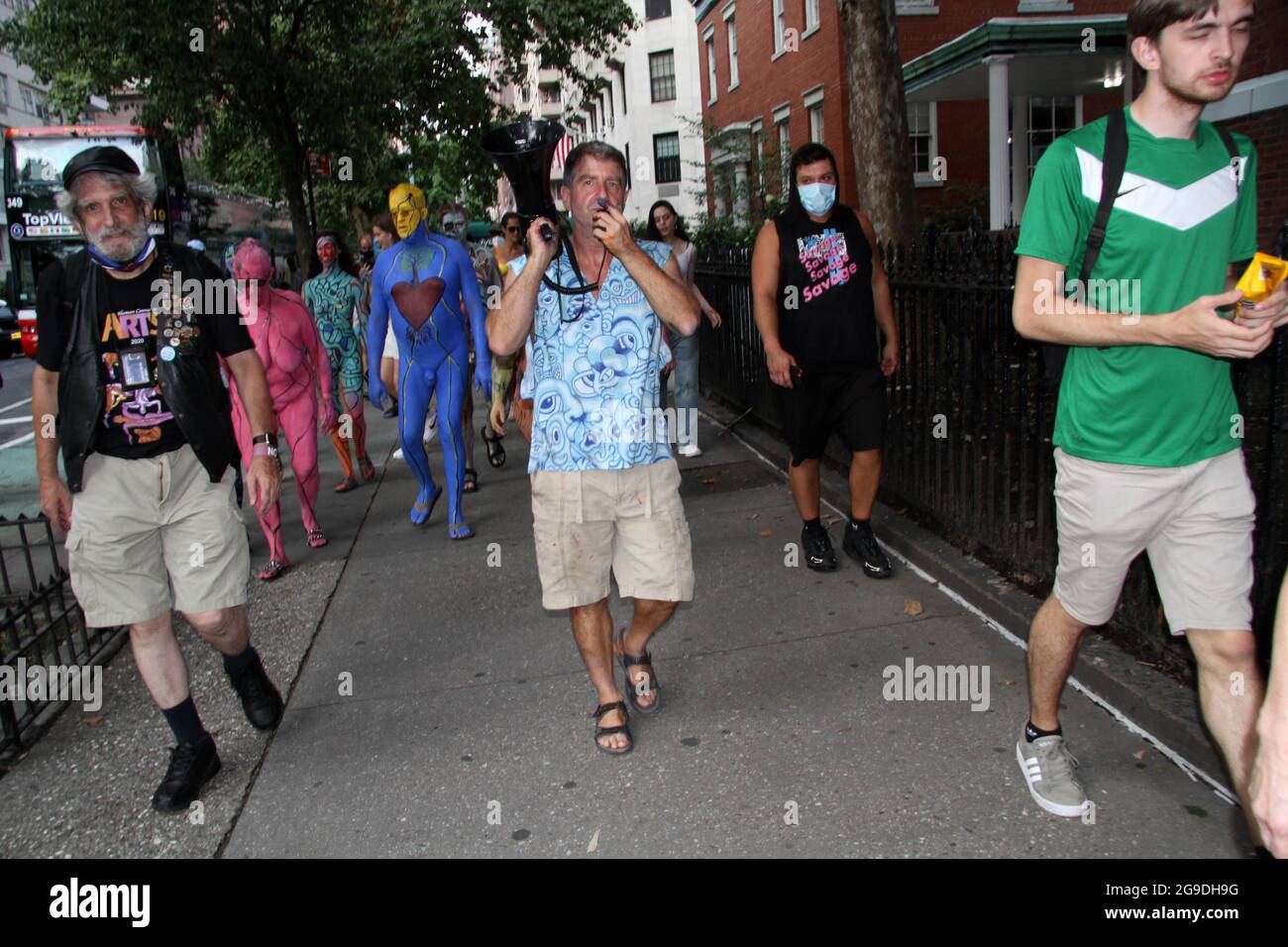 New york body painting day hi-res stock photography and images - Alamy