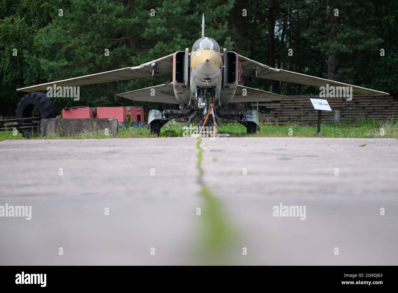 21 July 2021, Brandenburg, Schorfheide/Ot Finowfurt: A single-engine ...