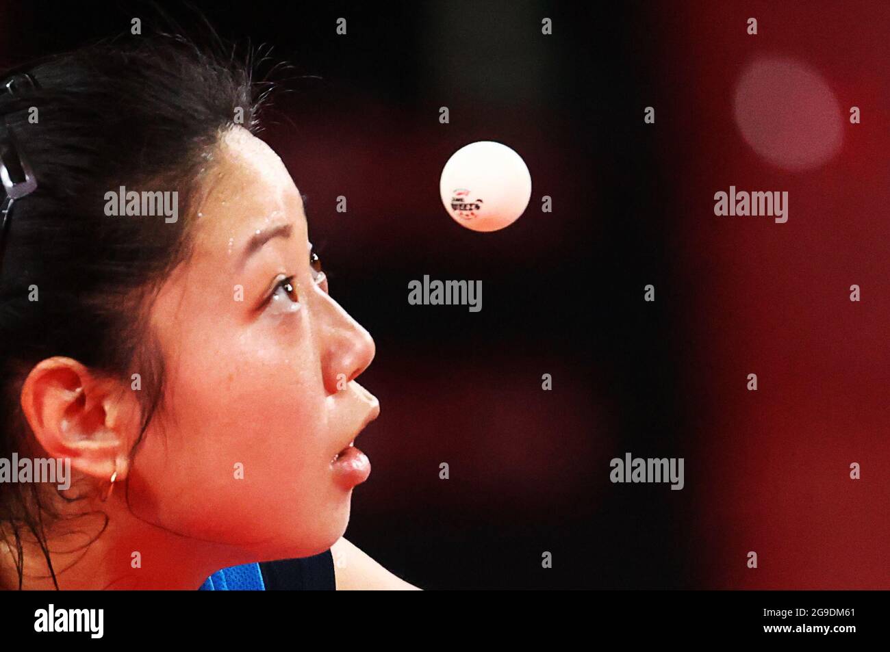 Lily zhang hi-res stock photography and images - Alamy