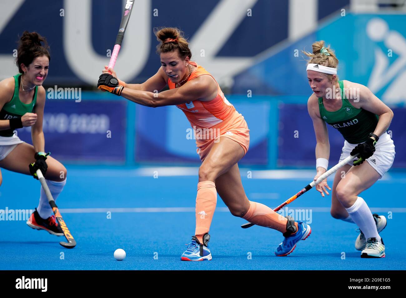 TOKYO, JAPAN - JULY 26: Frederique Matla of the Netherlands and Hannah ...