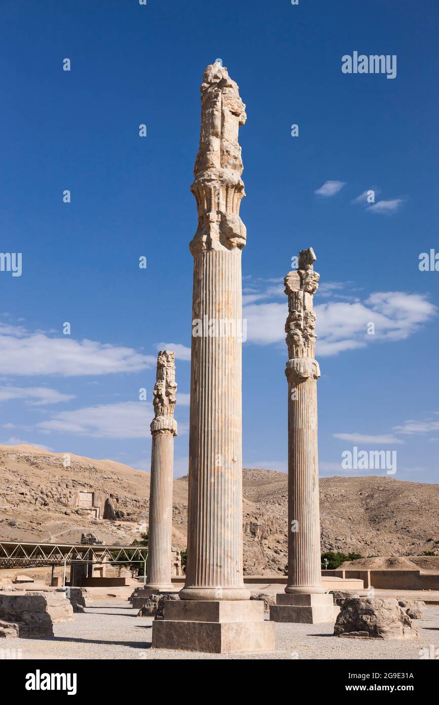 Massive column hi-res stock photography and images - Alamy