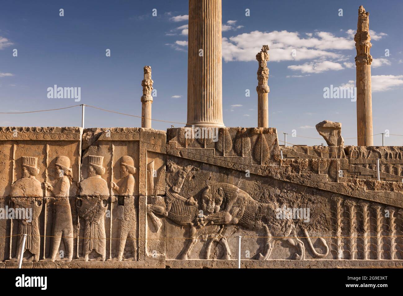 Apadana hi-res stock photography and images - Alamy
