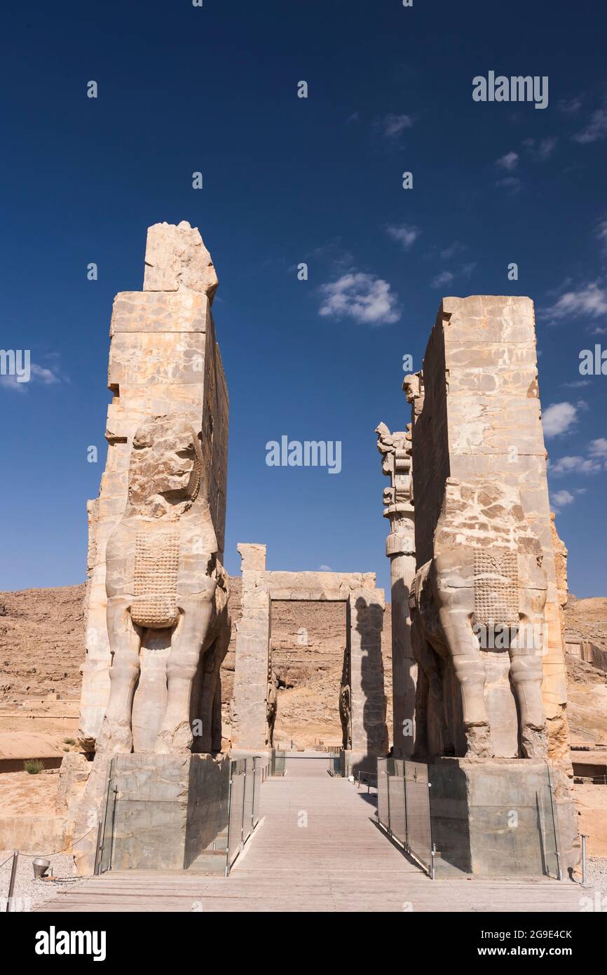 Persepolis, bull statues, gate of all nations, gate of Xerxes, capital ...