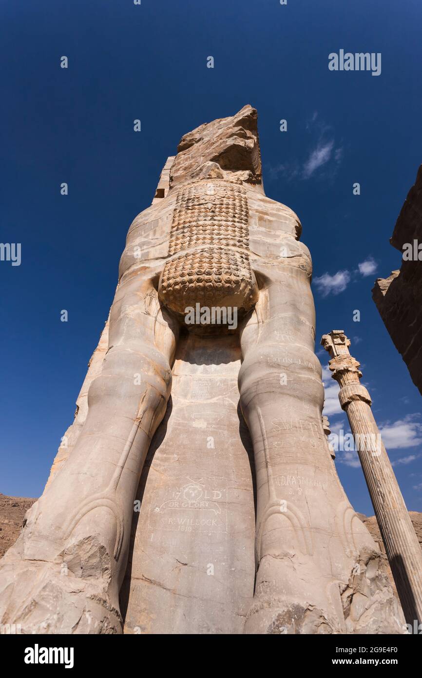 Persepolis, bull statues, gate of all nations, gate of Xerxes, capital ...