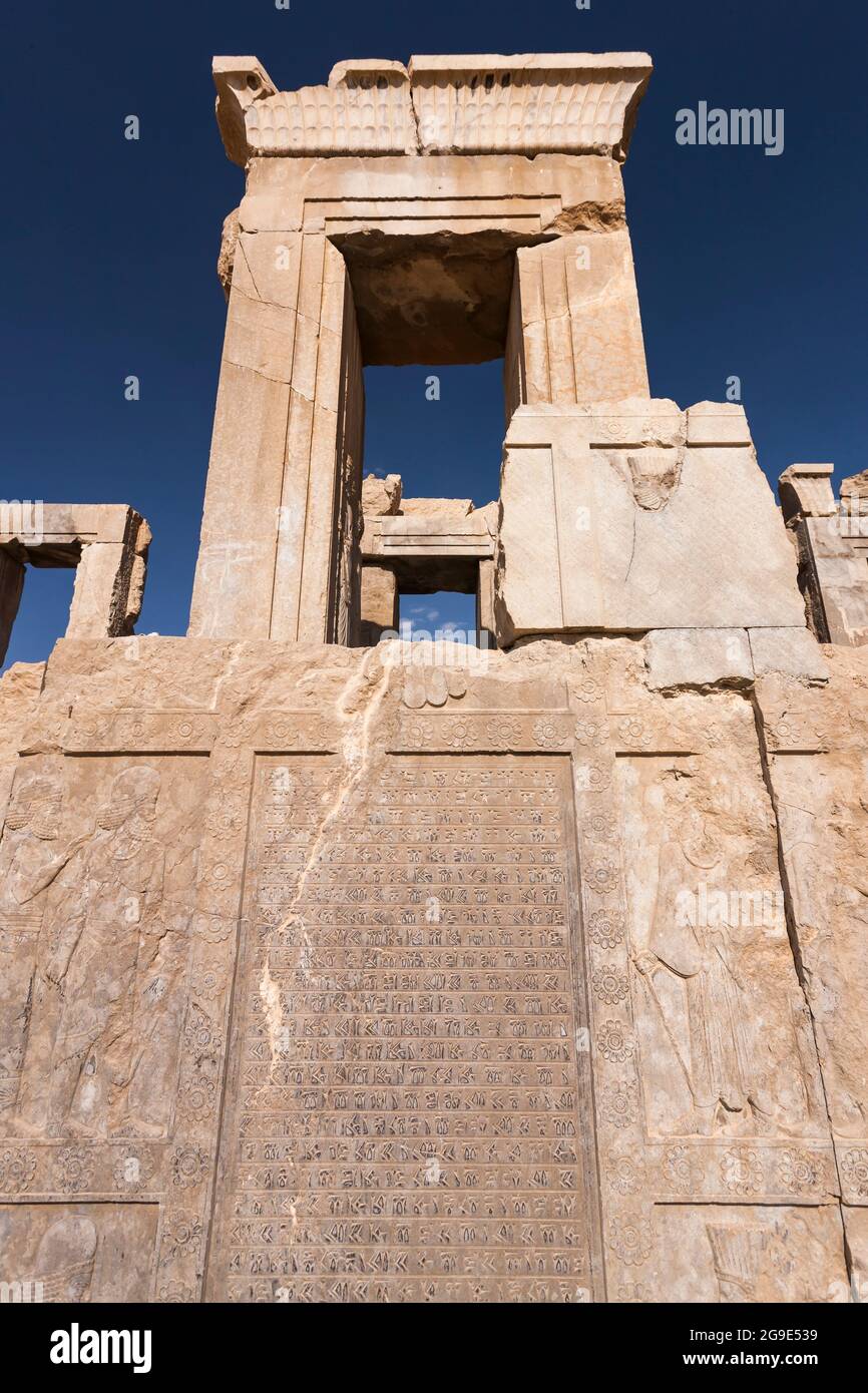 Palace of darius the great persepolis iran hi-res stock photography and ...