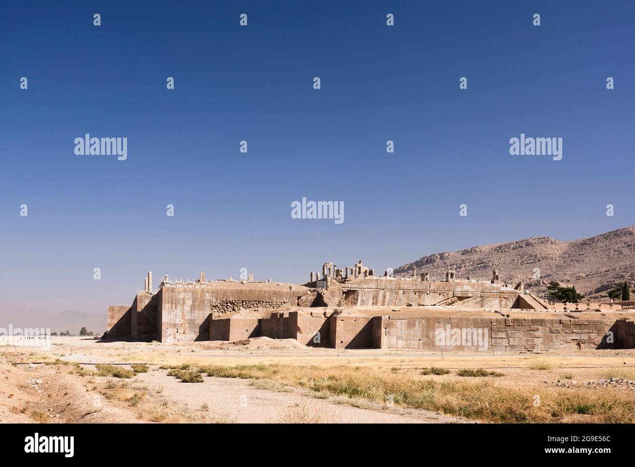 Palace architecture platform hi-res stock photography and images - Alamy