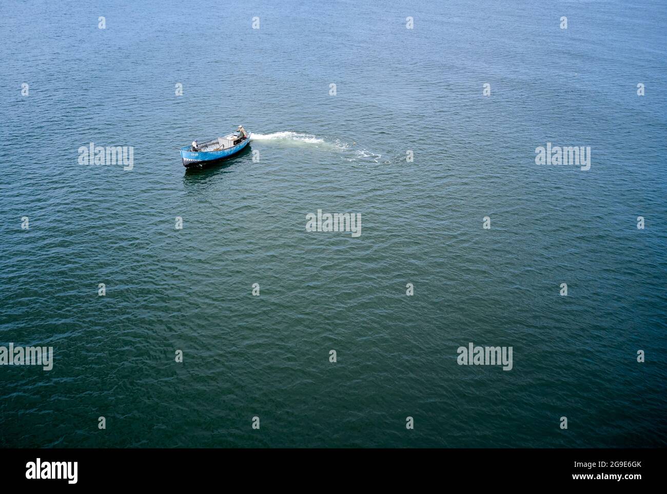 Gulf of thailand fishing trawler hi-res stock photography and images ...