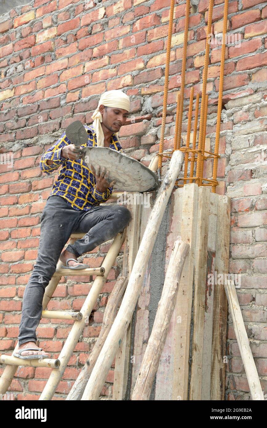 Construction worker at India Stock Photo - Alamy