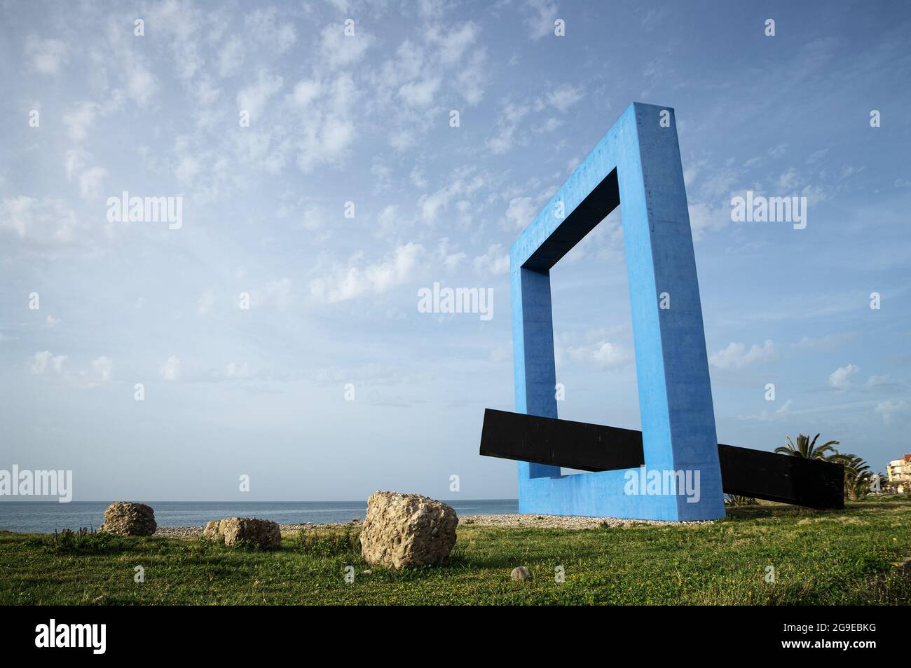 culture and art in Sicily contemporary sculpture of "Fiumara d'Arte ...