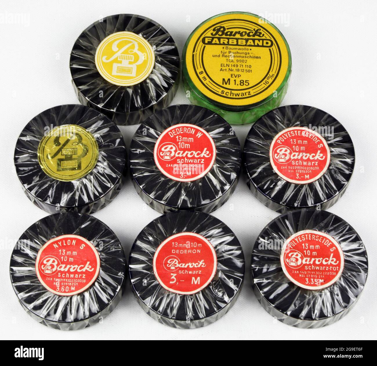 Mechanical typewriters hi-res stock photography and images - Alamy