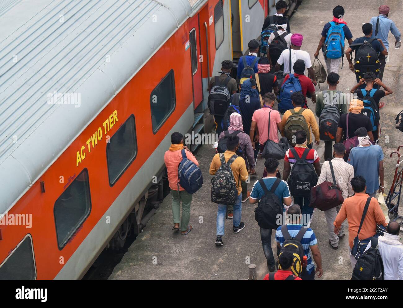 Indian pacific express train hi-res stock photography and images - Alamy