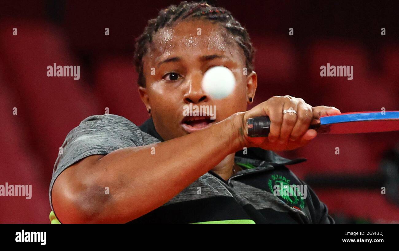 Lily zhang hi-res stock photography and images - Alamy