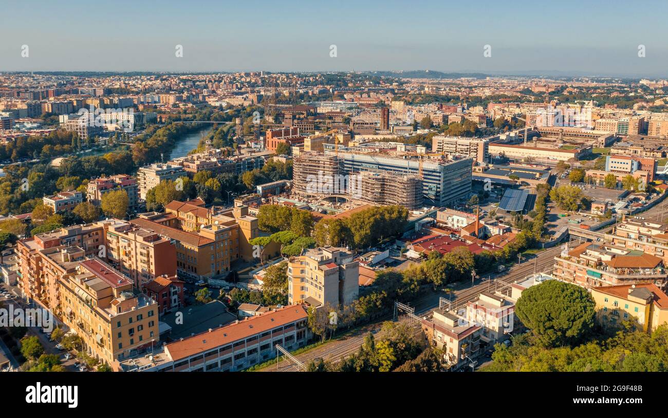 Rome houses hi-res stock photography and images - Alamy