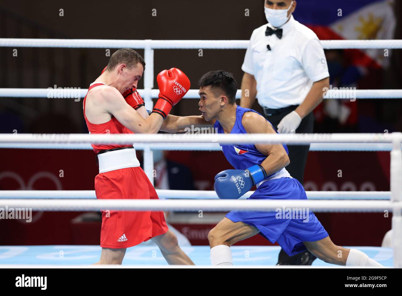 Tokyo, Japan. 26th July, 2021. IRVINE Brendan (IRL) in red fights ...