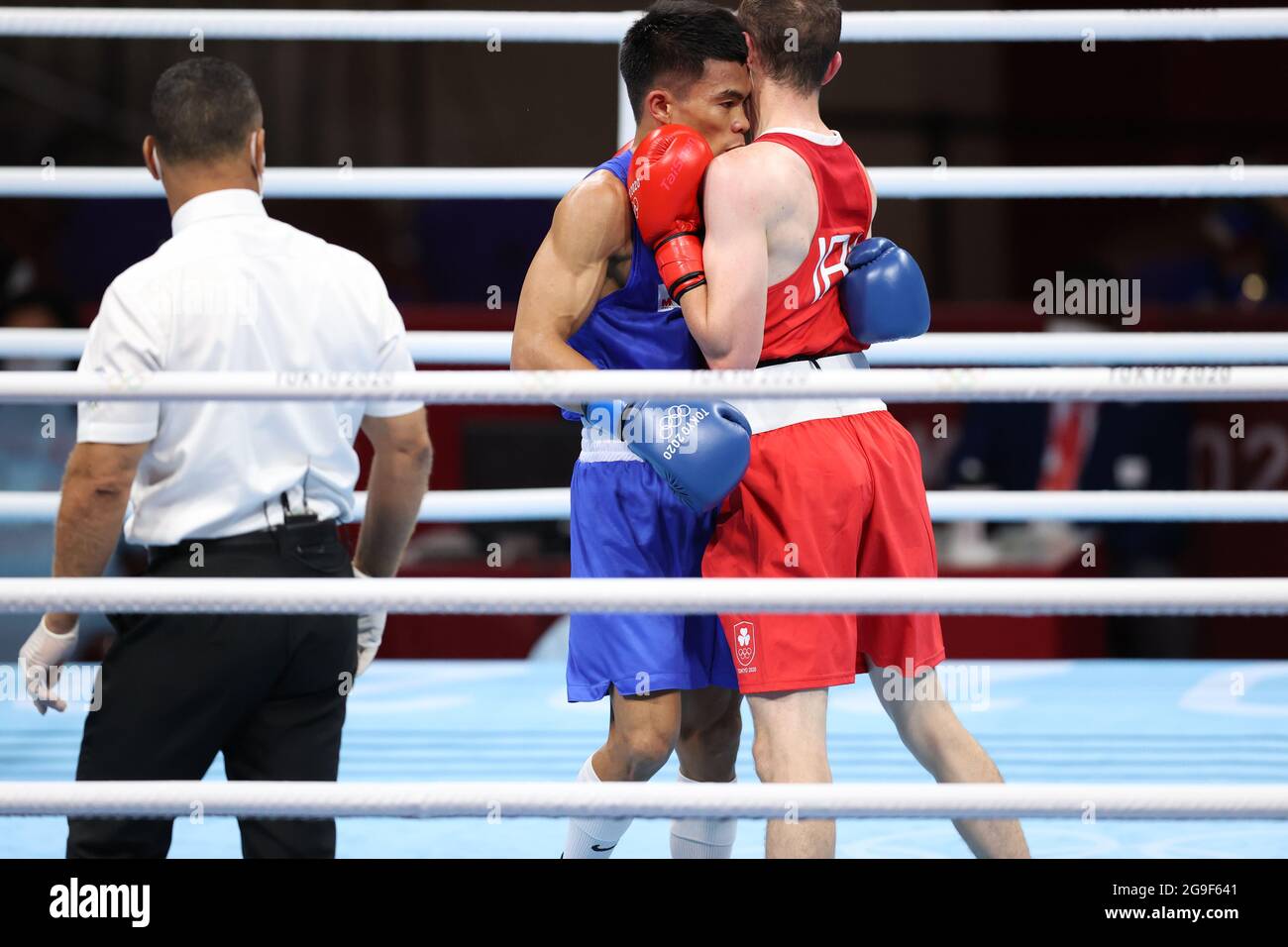 Tokyo, Japan. 26th July, 2021. IRVINE Brendan (IRL) in red fights ...