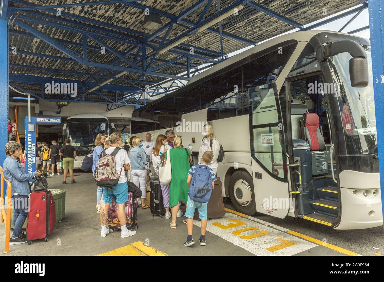Main bus station in Zagreb Stock Photo - Alamy