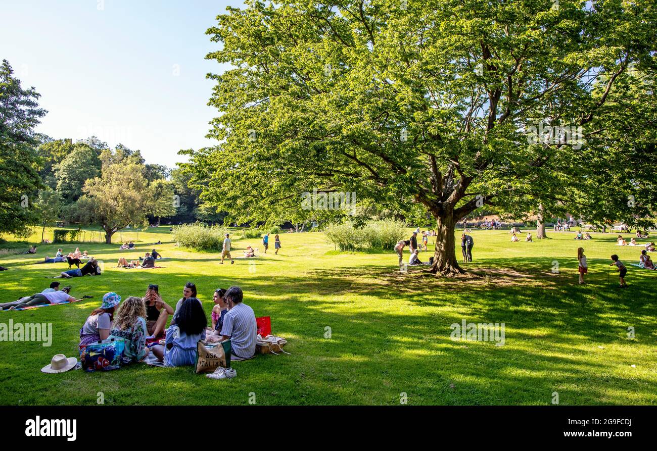 Waterlow Park in the Summer Highgate London UK Stock Photo - Alamy