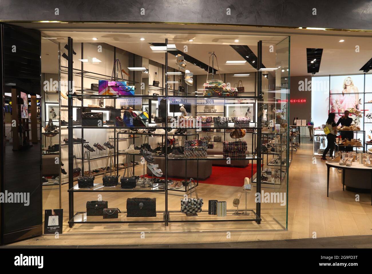 Kurt geiger store sign hi-res stock photography and images - Alamy