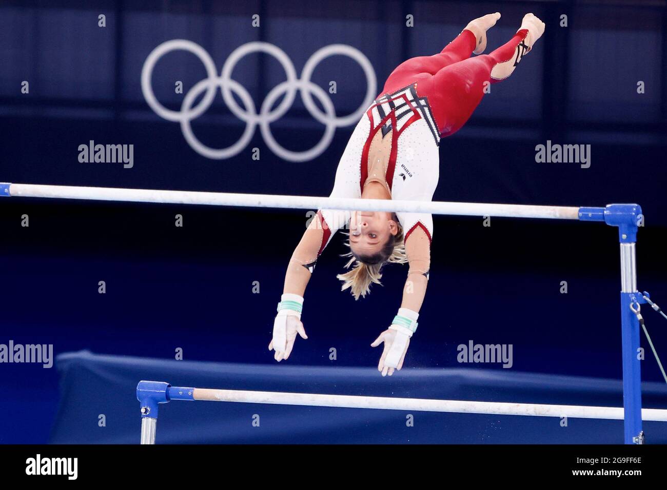 TOKYO, JAPAN - JULY 25: Elizabeth Seitz of Germany competing on Women's ...