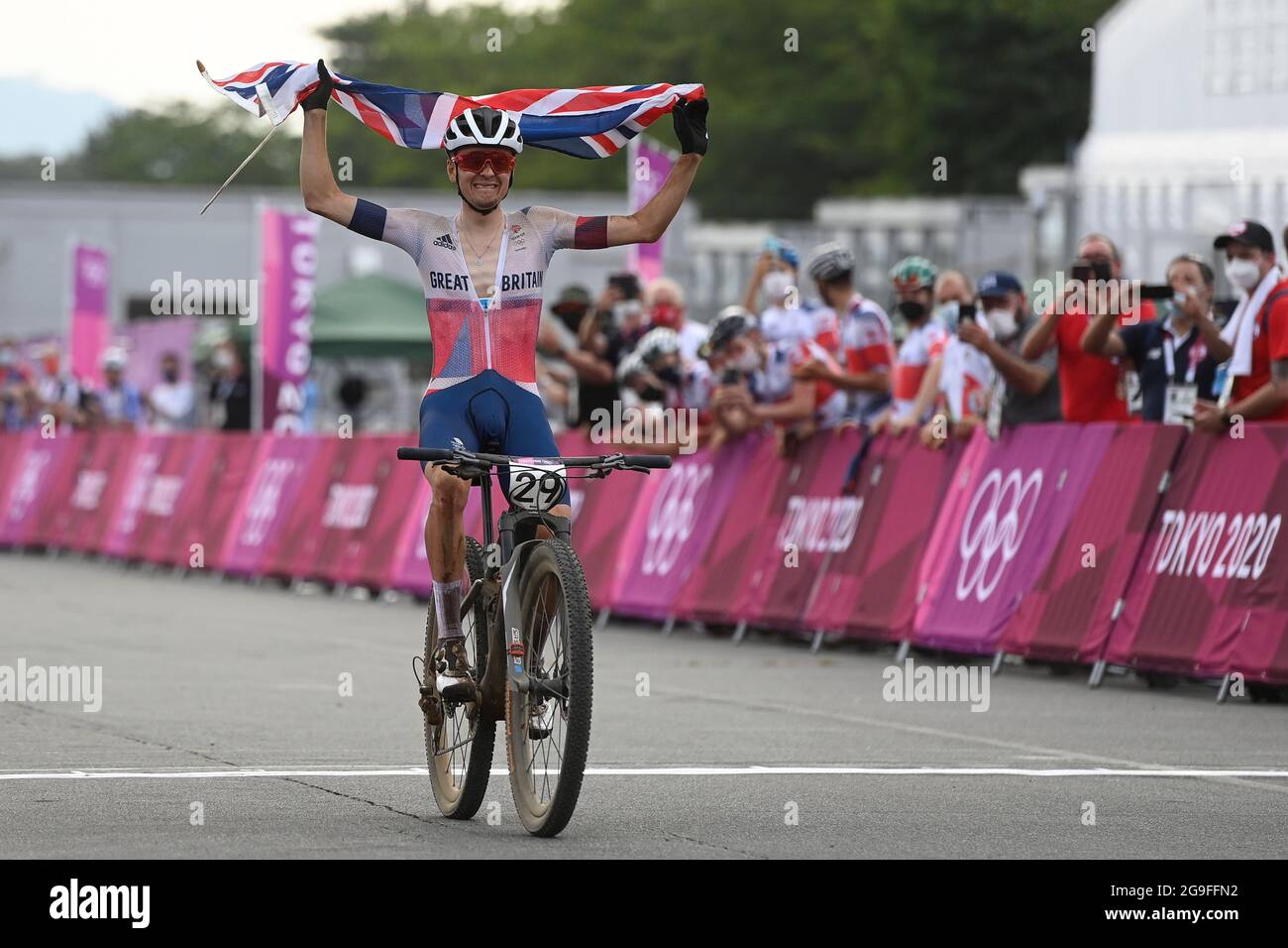 British cyclist Tom (Thomas) Pidcock wins in men's cross-country ...