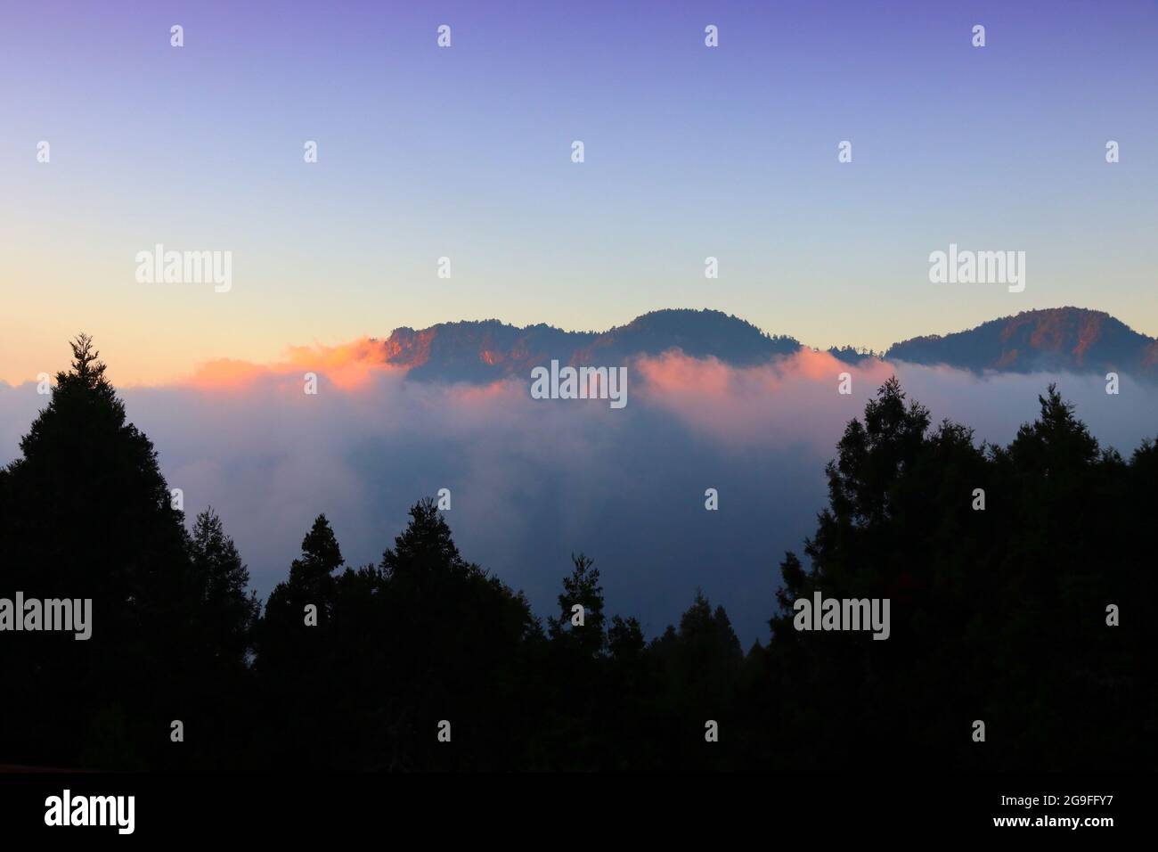 Alishan mountains sunset. Alishan National Scenic Area in Taiwan ...