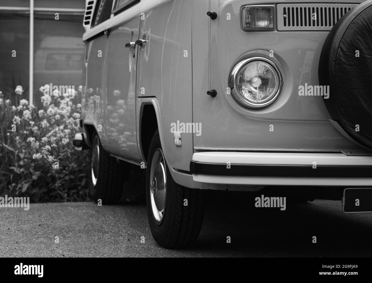 Classic car detail Black and White Stock Photos & Images - Alamy