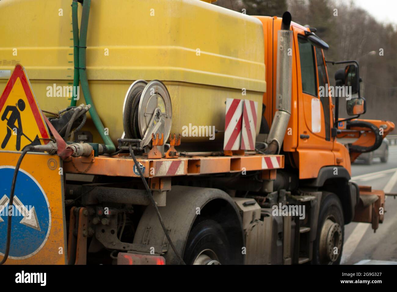 Car washing street hi-res stock photography and images - Alamy