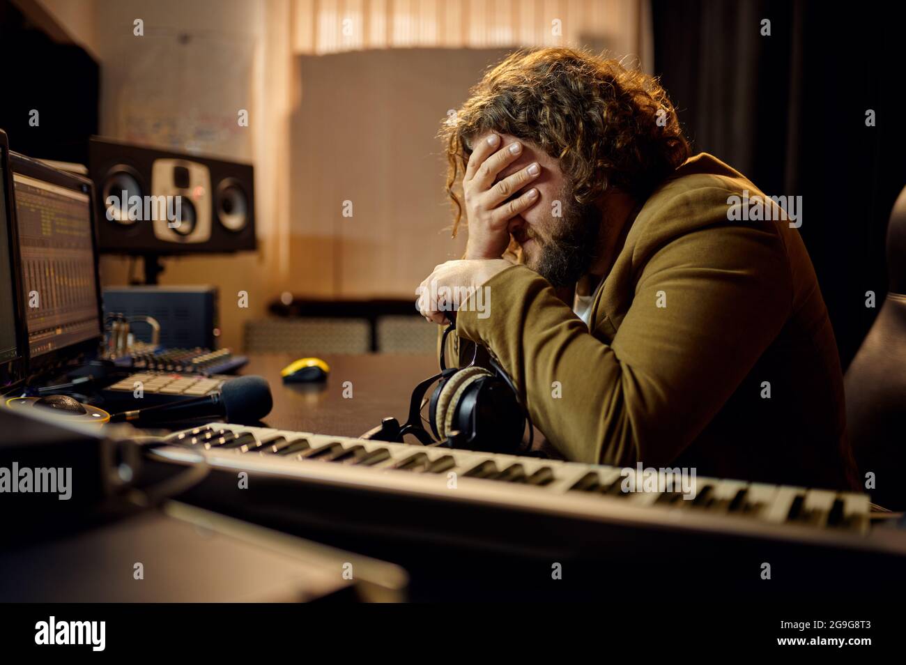 Studio engineer board hi-res stock photography and images - Alamy