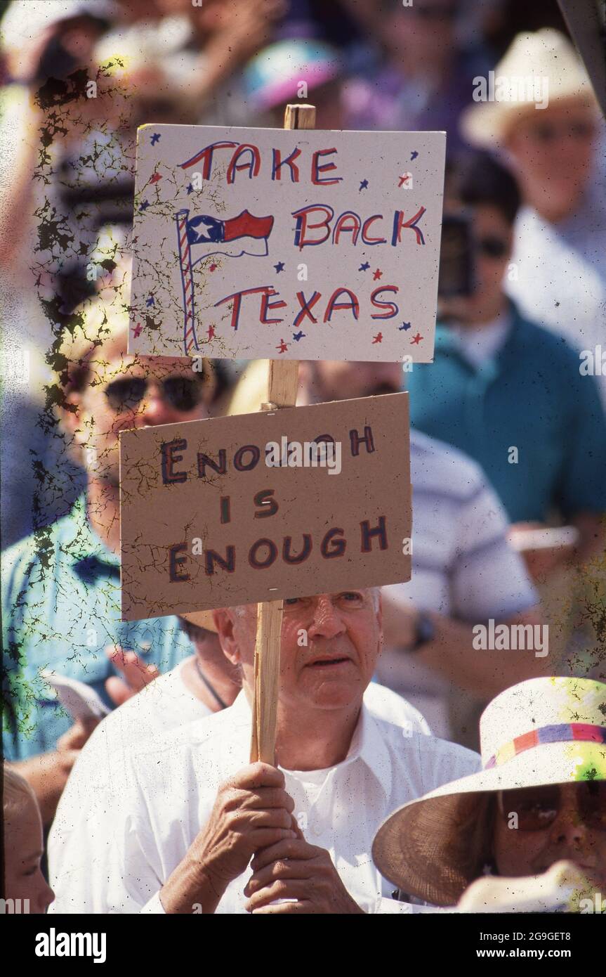 Usa angry protest capitol hi-res stock photography and images - Alamy