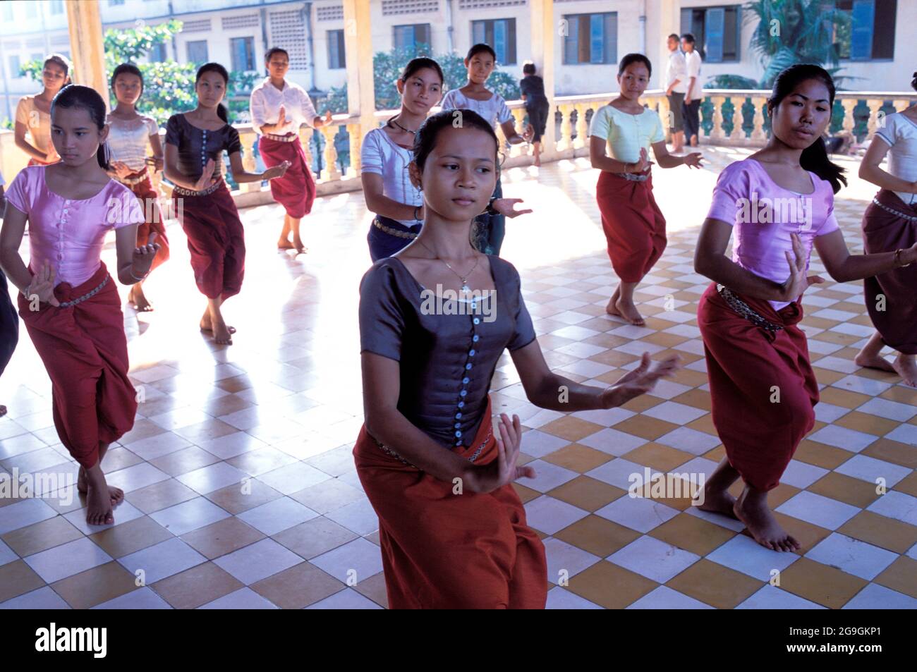 Cambodia, Phnom Penh, Khmer dance school, Apsara dance Stock Photo - Alamy