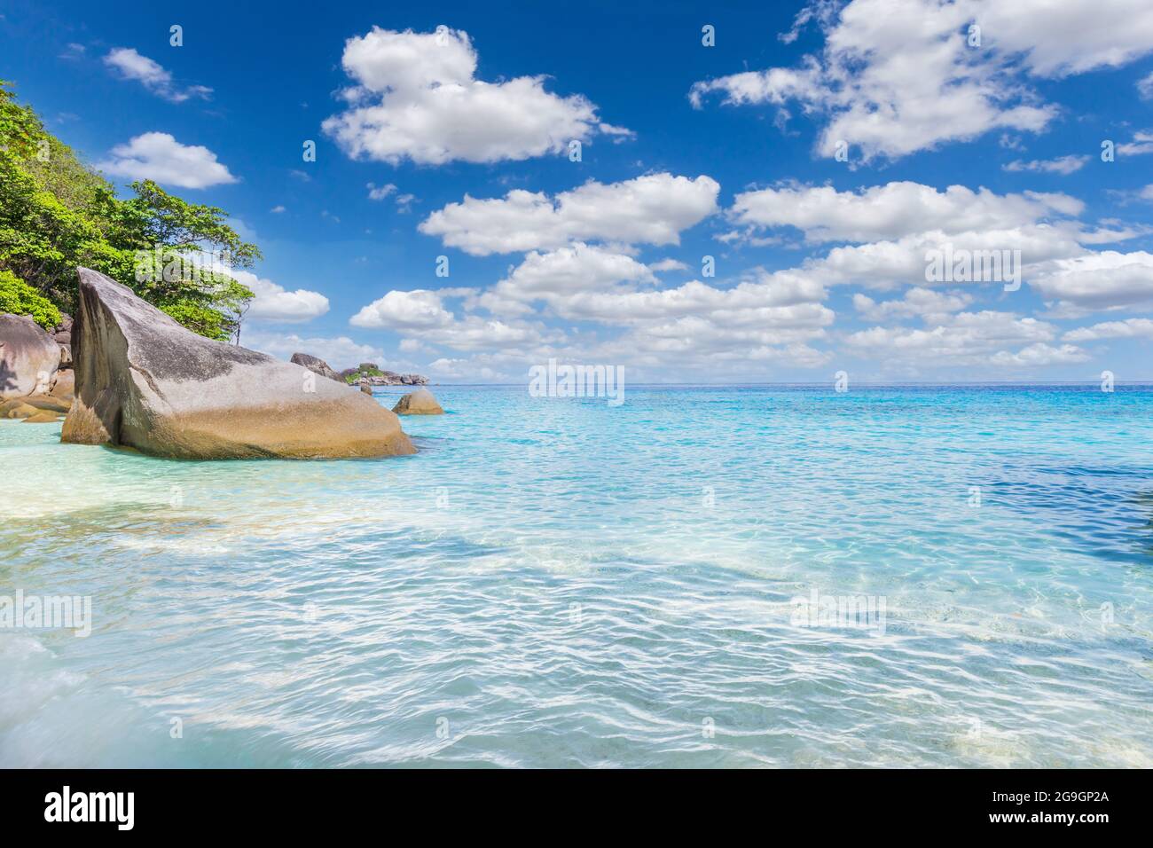 Beautiful sandy beach with wave crashing on sandy shore at Similan ...