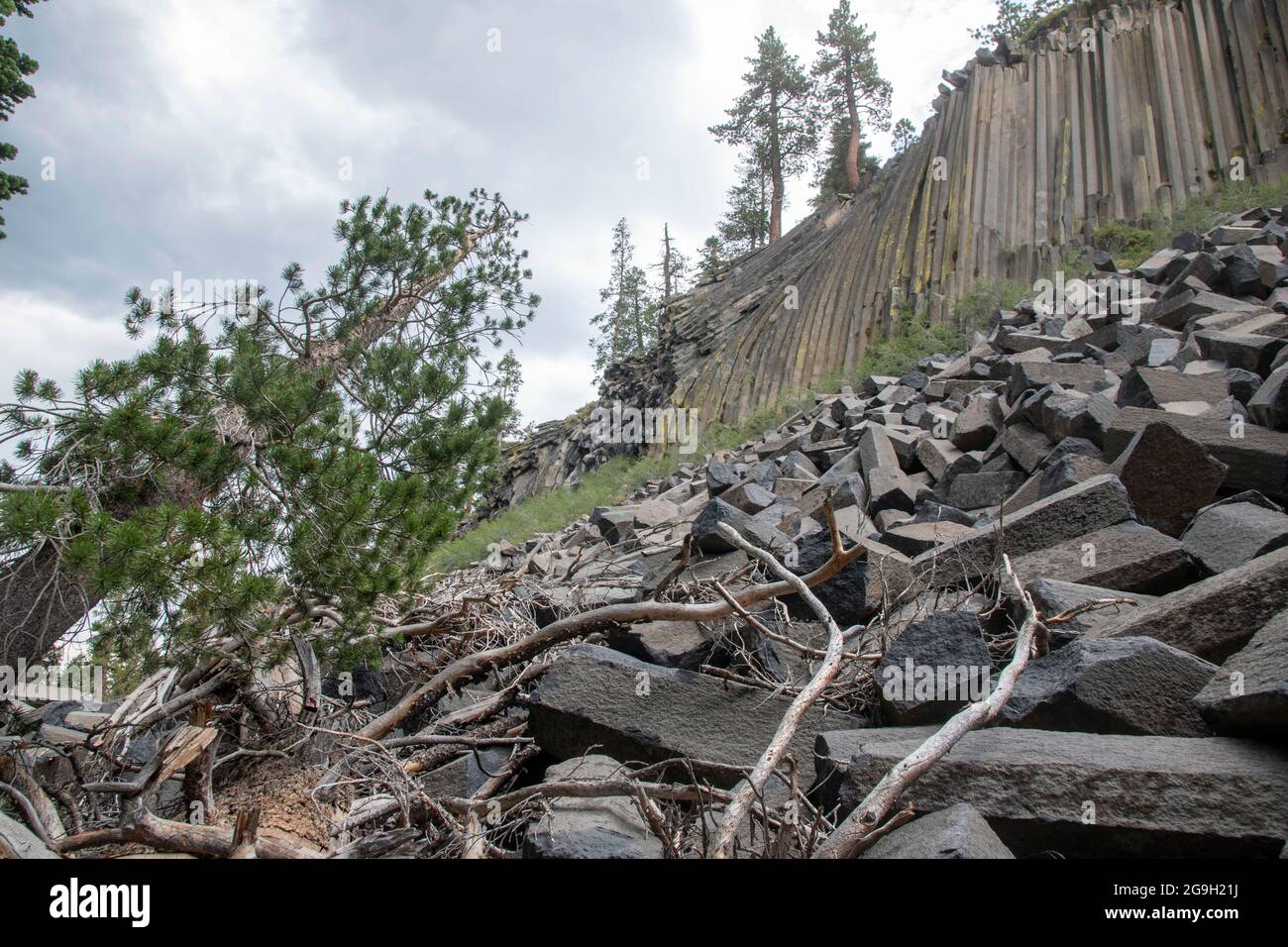 Devil's Postpile National Monument features unique basalt formations ...