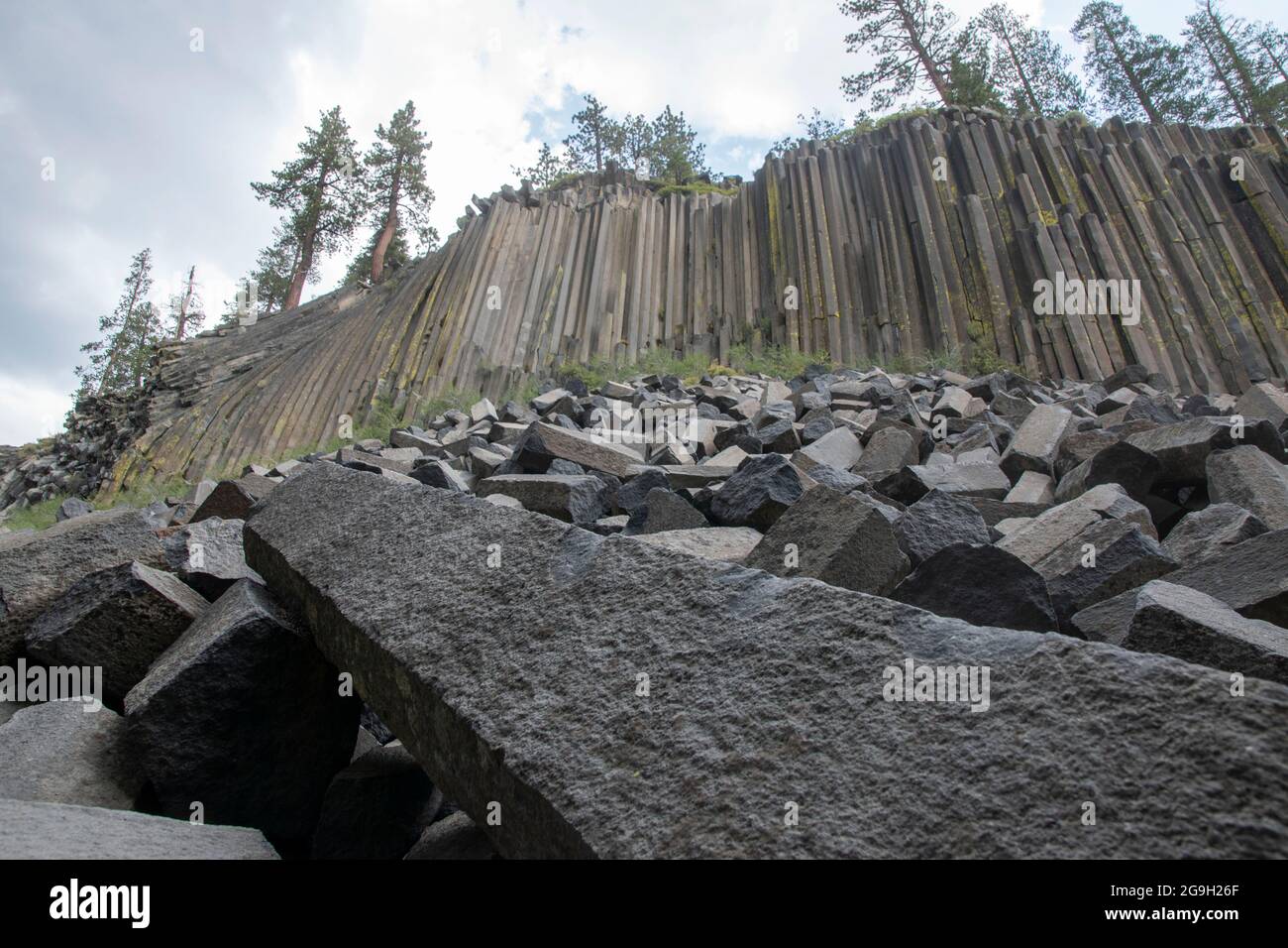 Devil's Postpile National Monument features unique basalt formations ...