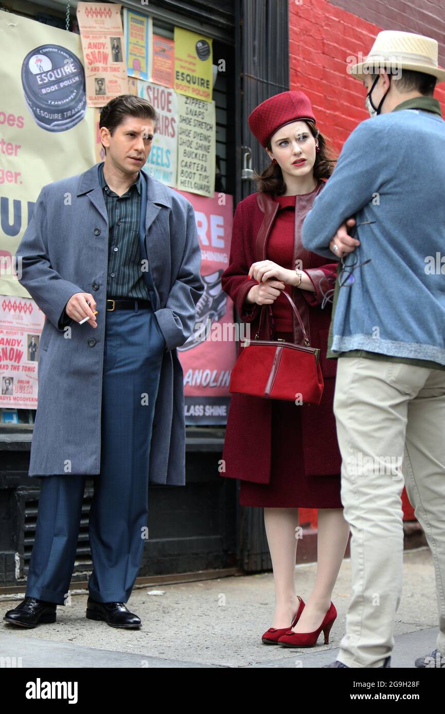 New York - NY - 20210606 Rachel Brosnahan and Michael Zegen film scenes ...