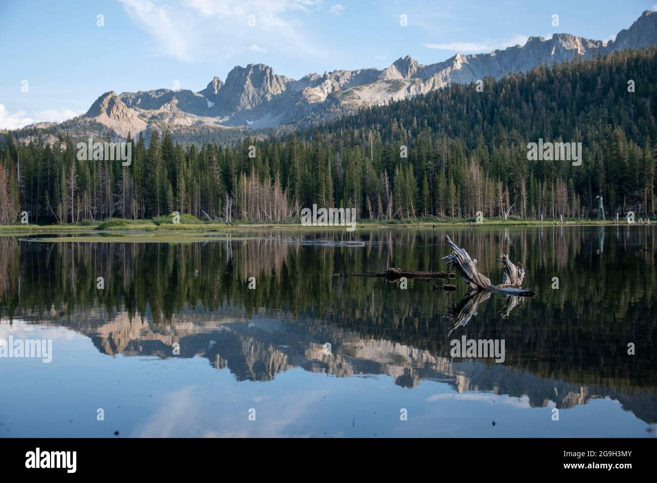 Lake mary mammoth hi-res stock photography and images - Alamy