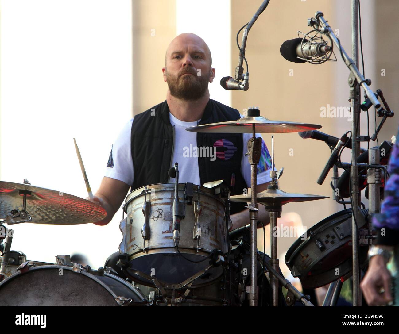 New York - NY - 20210617 Chris Martin of Coldplay performs at the Today ...