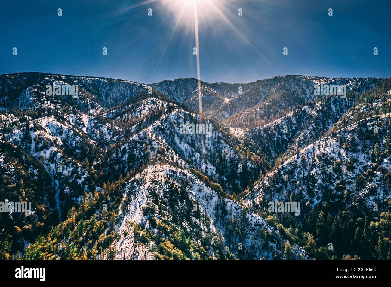 Drone shot mountains flying snow hi-res stock photography and images ...