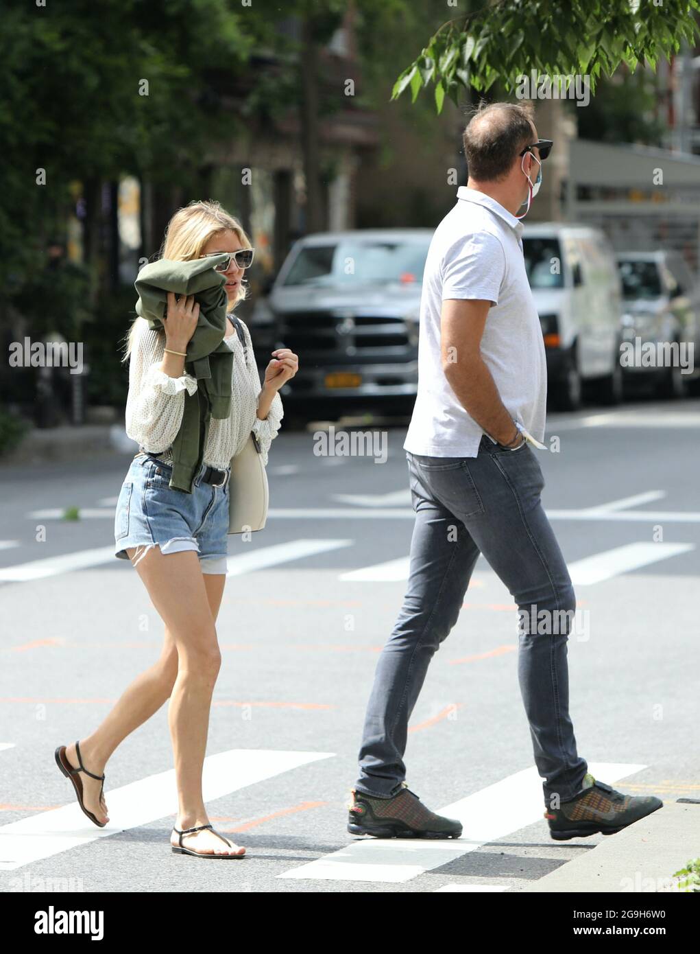 New York - NY - 20210601 Sienna Miller and her new boyfriendArchie ...