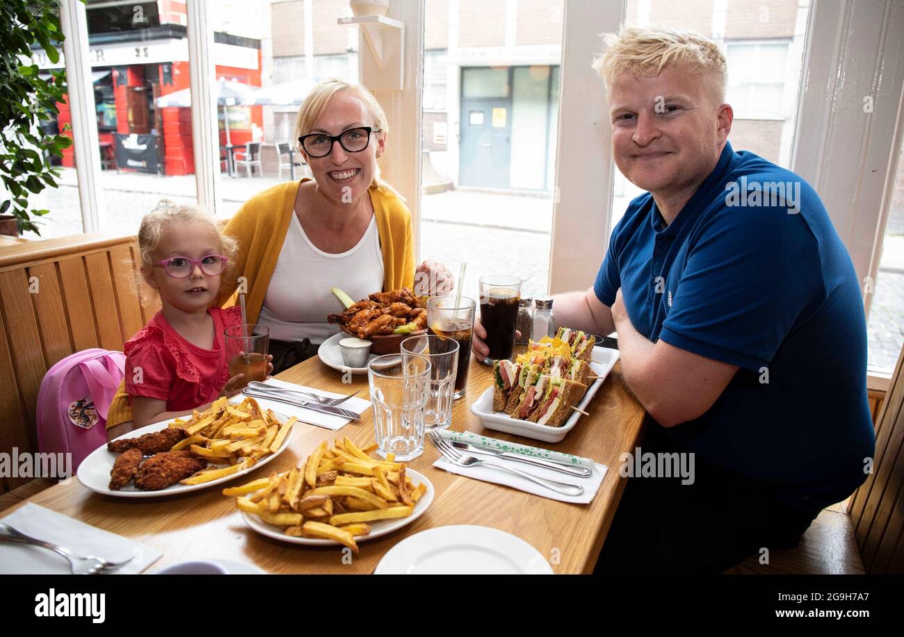 Robert and Karen Landers, and their daughter Penny, 3, from Westmeath ...