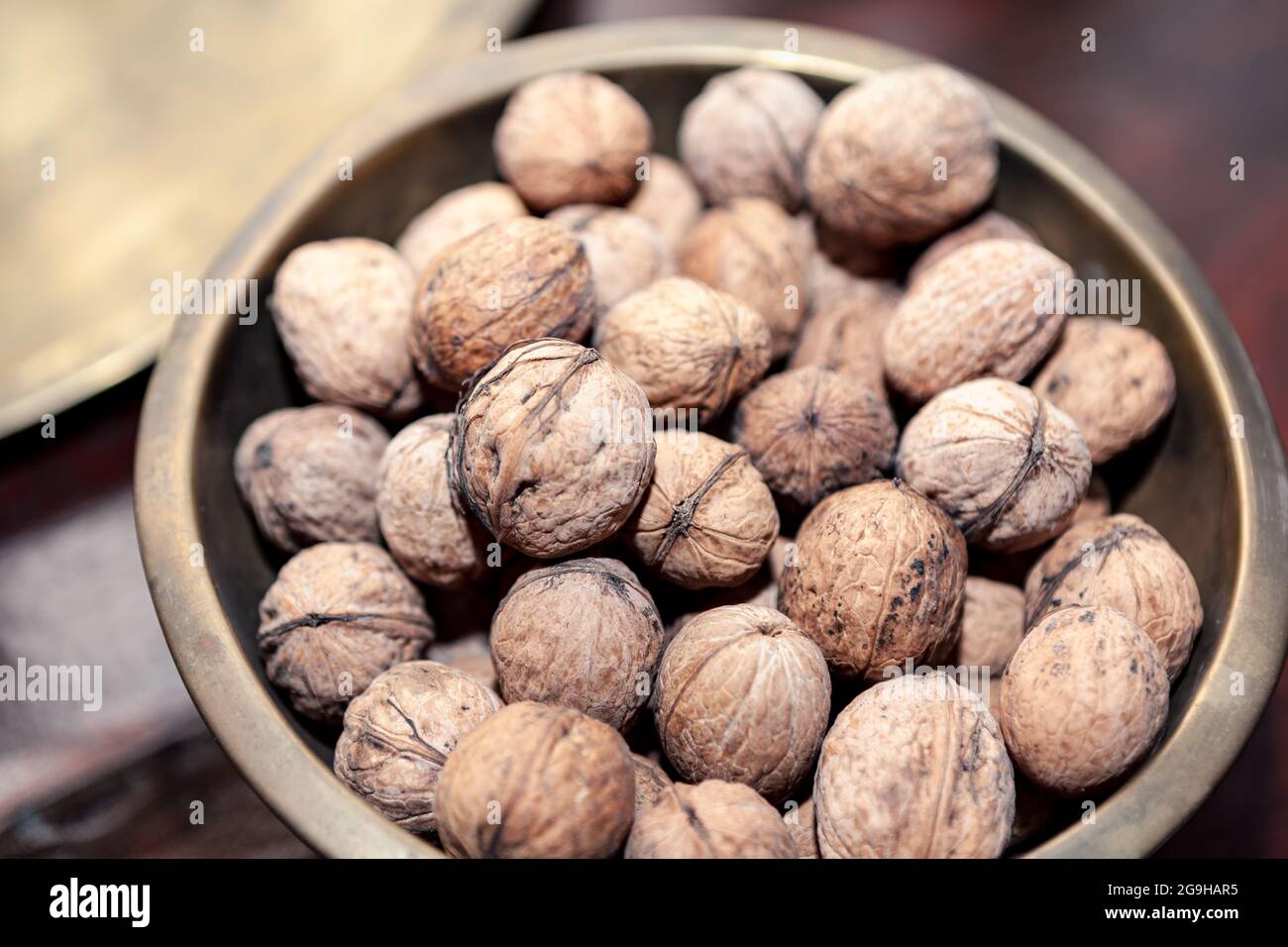 Crop of Walnuts . Organic nuts in a pile Stock Photo - Alamy