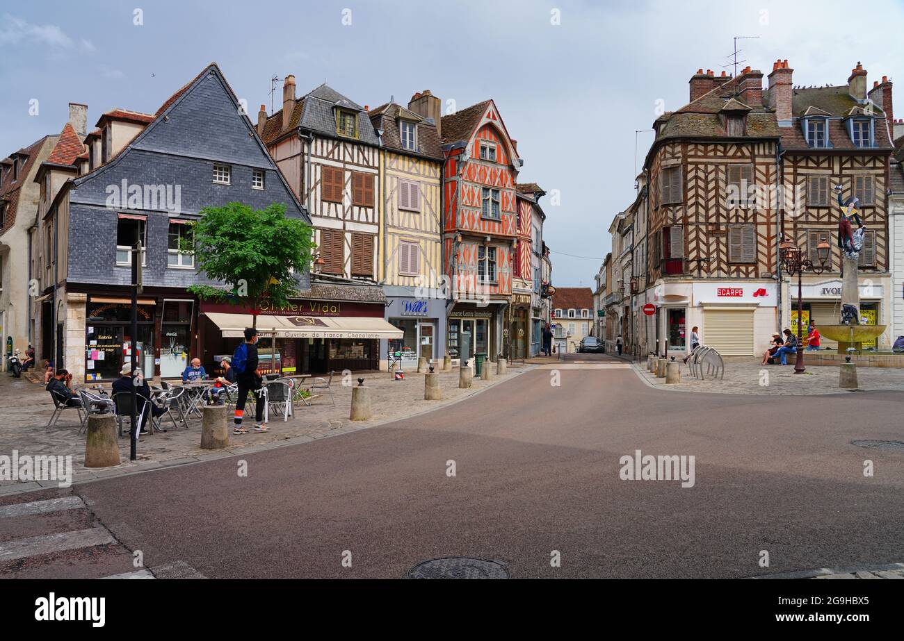 Statue of cadet roussel hi-res stock photography and images - Alamy
