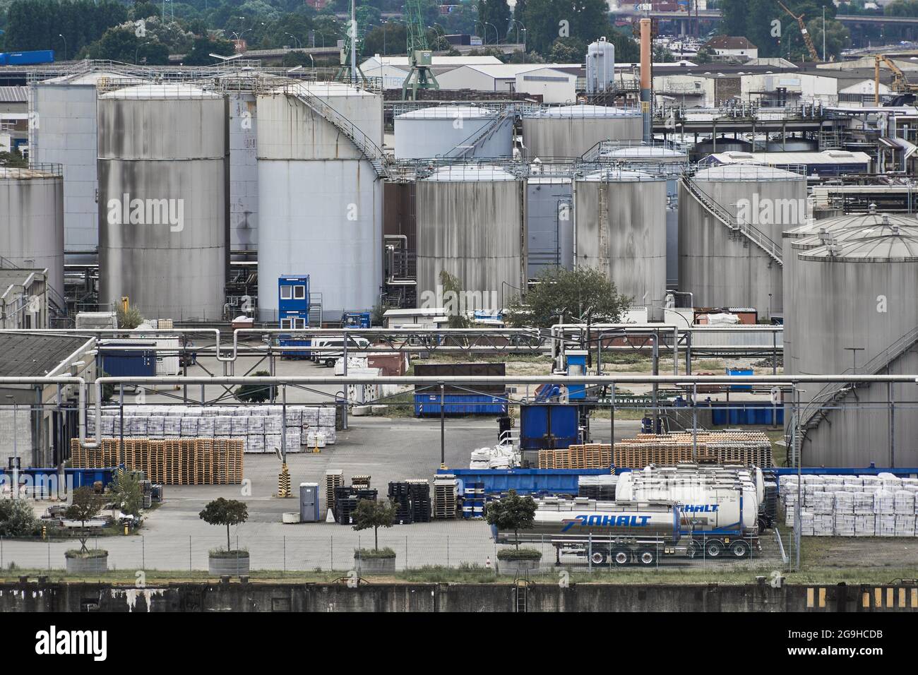 Hamburg, Germany, July 22, 2021: Detail of the tanks and tankers in the ...